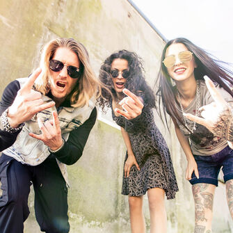 EMP Fanartikel & Rockshop • Merchandise für Band & Filmfans