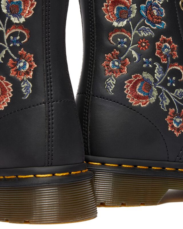 1460 Vonda TF 8 Eye Boot | Dr. Martens Bikerboot | EMP
