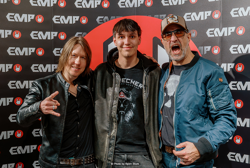 Eisbrecher zu Besuch bei EMP!